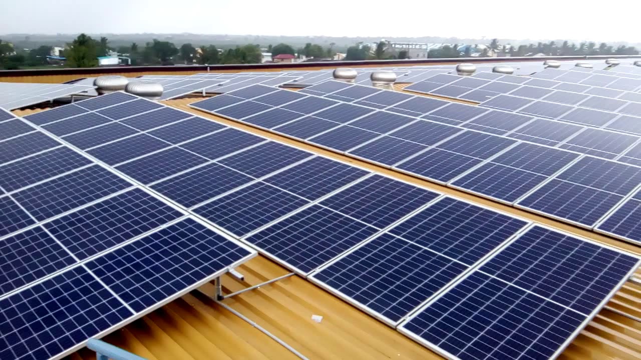 350 kW solar plant......REC panel - YouTube