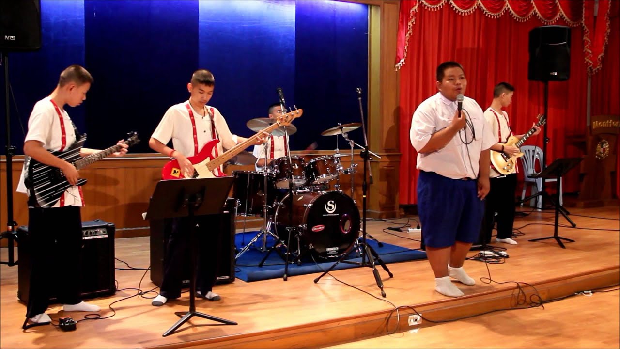 เอ่อเอ่อ คือว่าฉัน...รักเธอ cover by mc m.2 band - YouTube