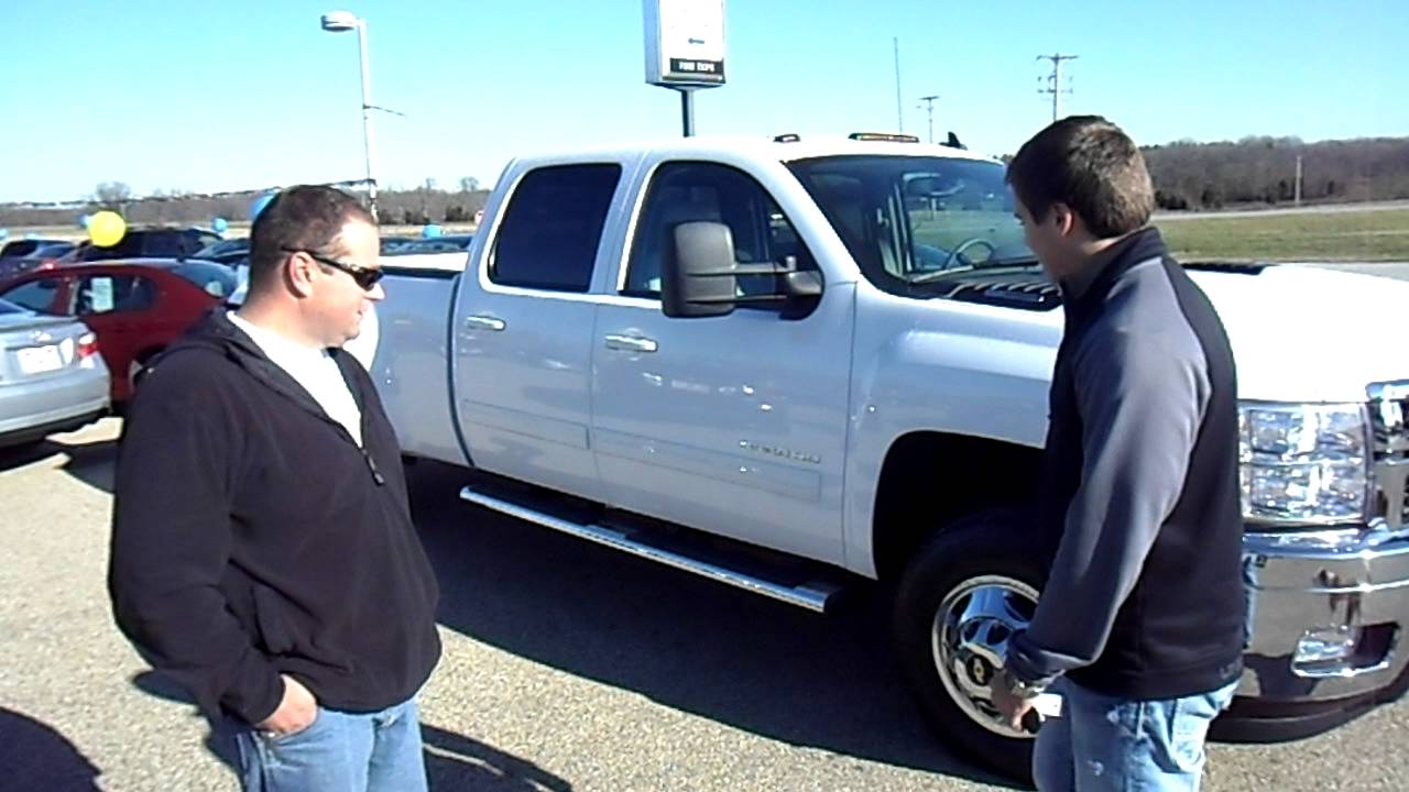 Kevin Hadley at Tom Tepe Autocenter purchases 2011 Chevrolet Silverado ...