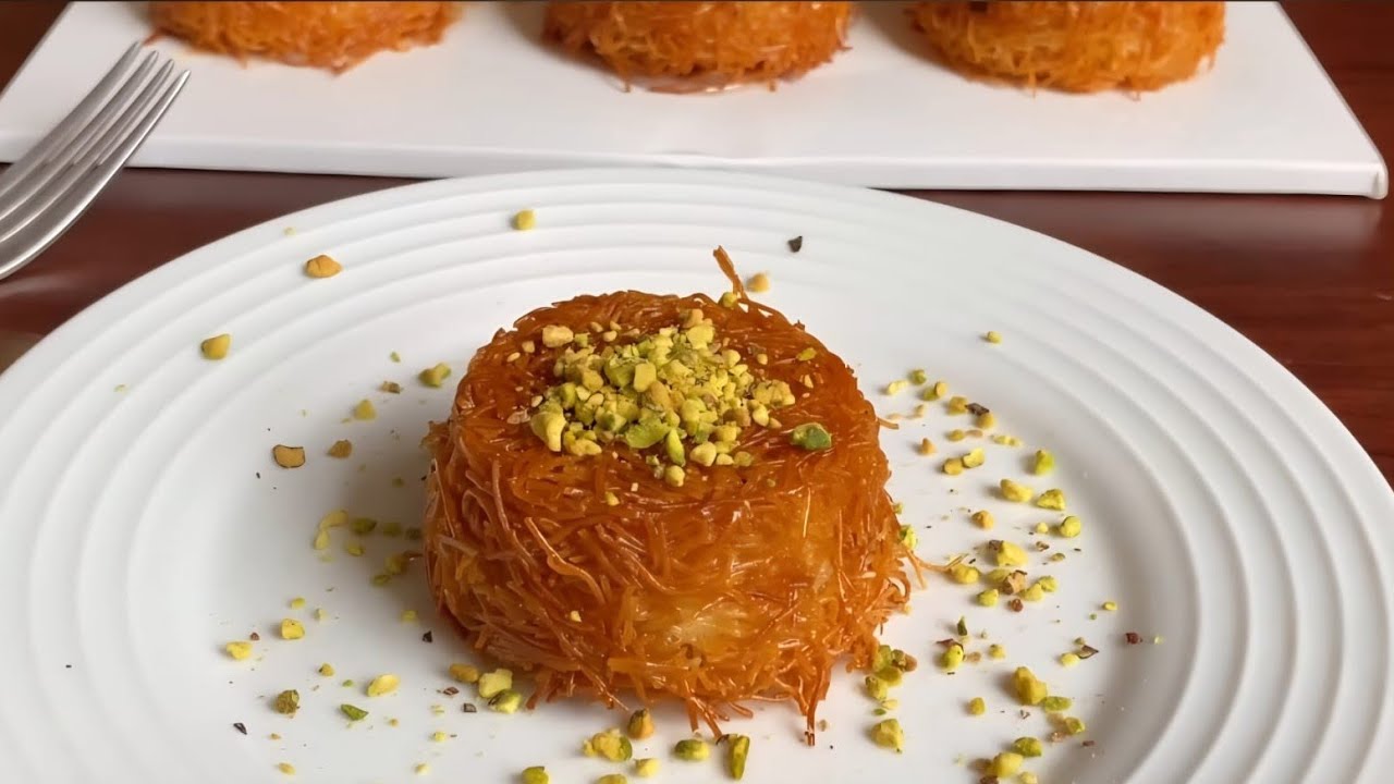 How to Make Irresistible Mini Kunafa in 10 Minutes! - YouTube