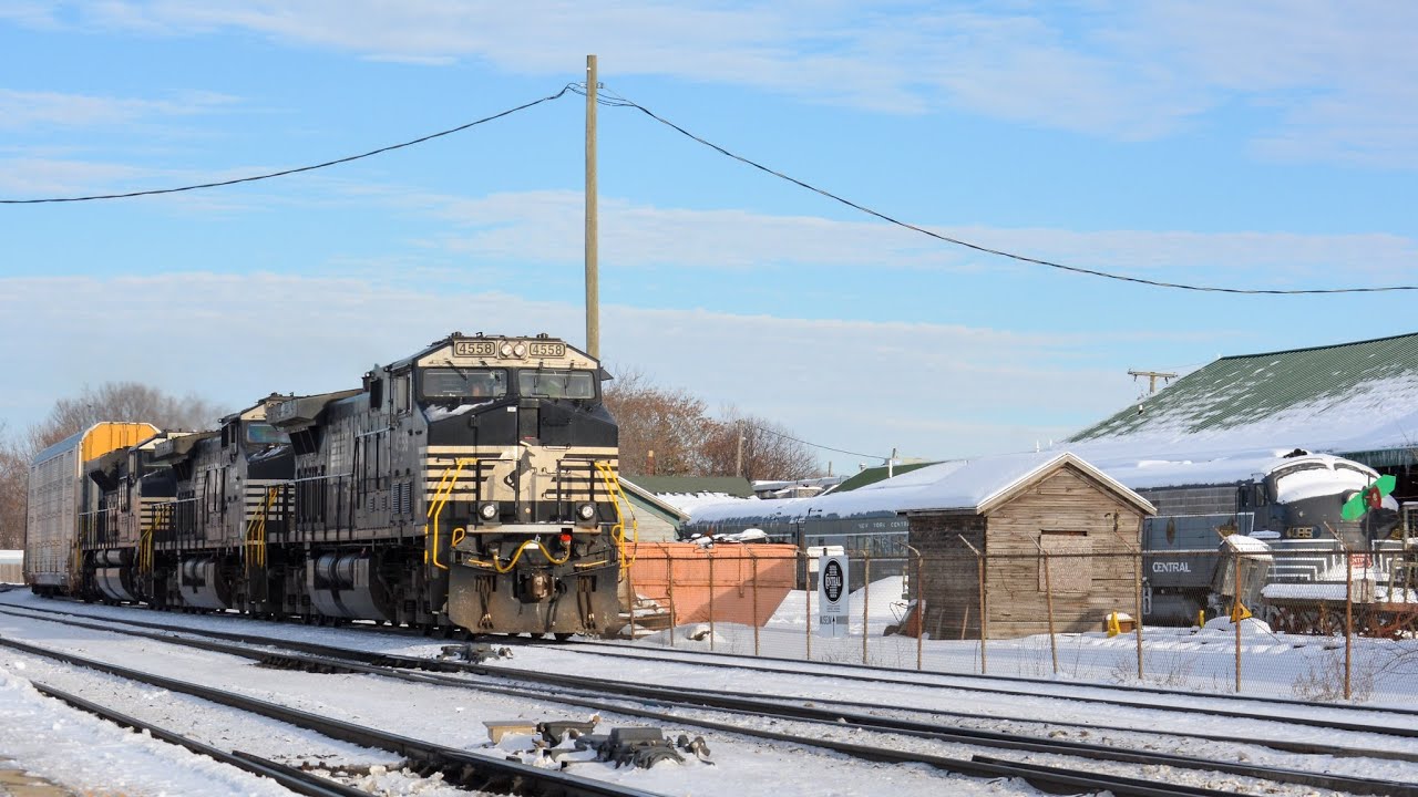 NS manifest w/ NS 4558, NS 9789, & NS 1004 meets NS manifest w/ NS 1165 & NS 4515 @ Elkhart ...