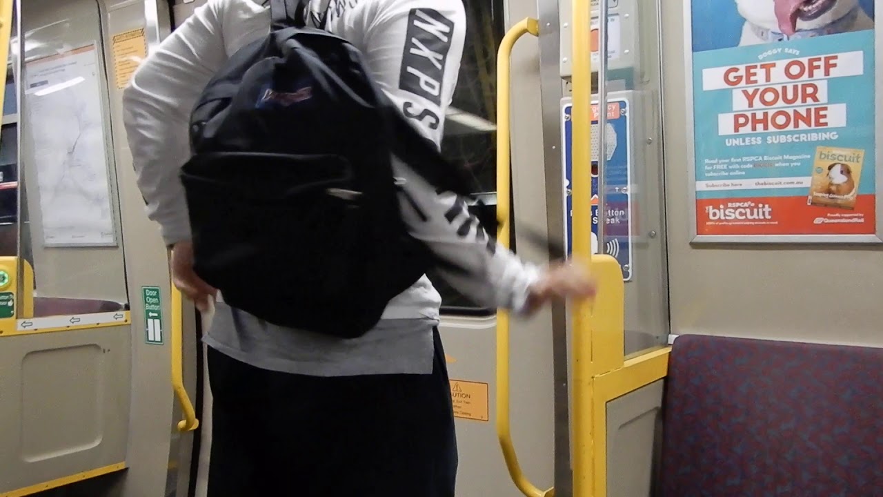Queensland Rail Electric multiple unit (EMU 20): Auchenflower to ...