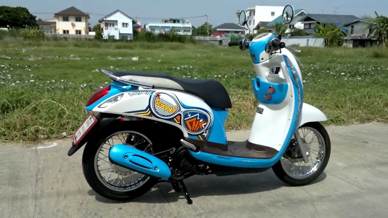 Scoopy i - YouTube
