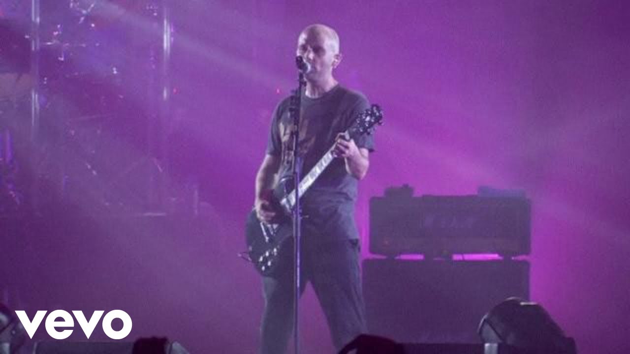 Moby - Raining Again (Live) - YouTube