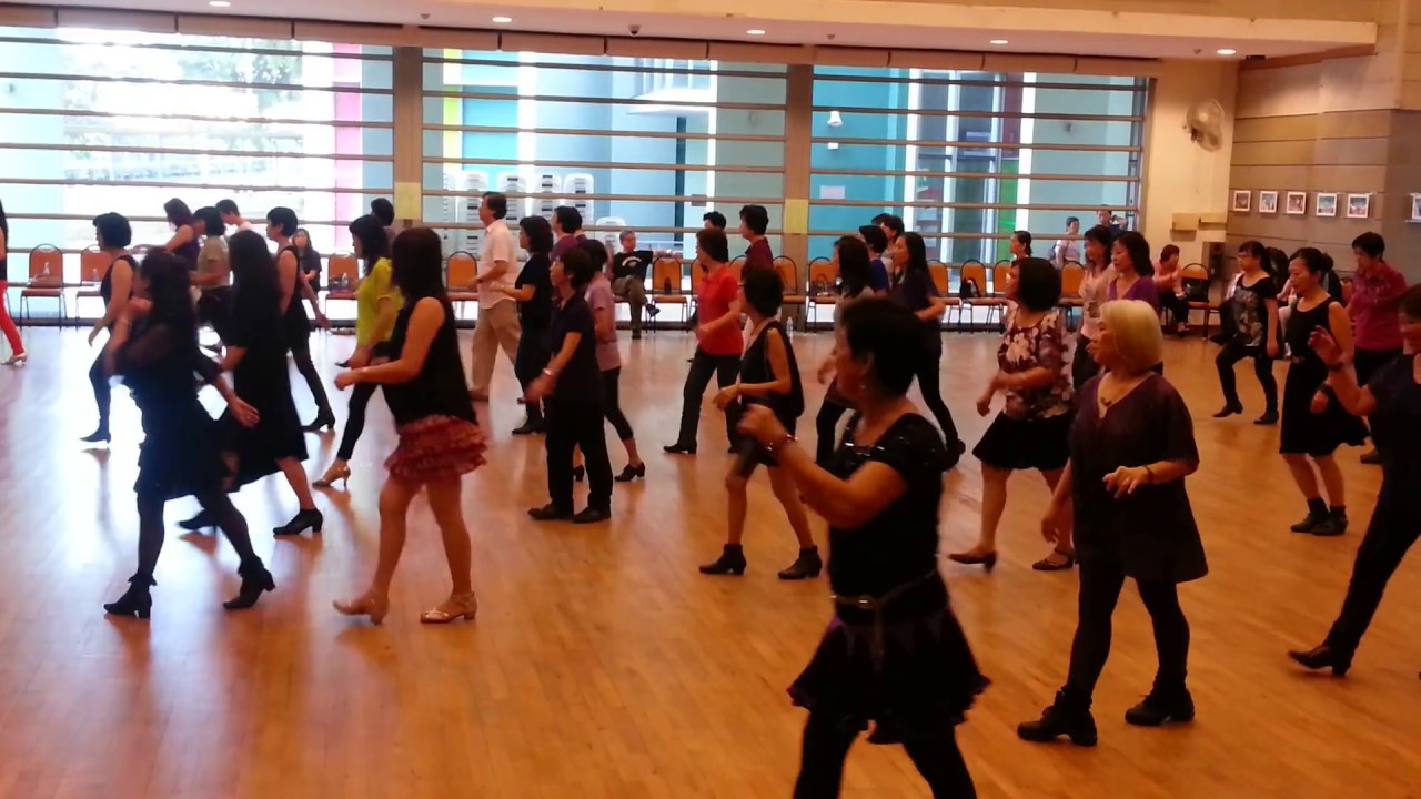 Weekend Girl Line Dance - YouTube