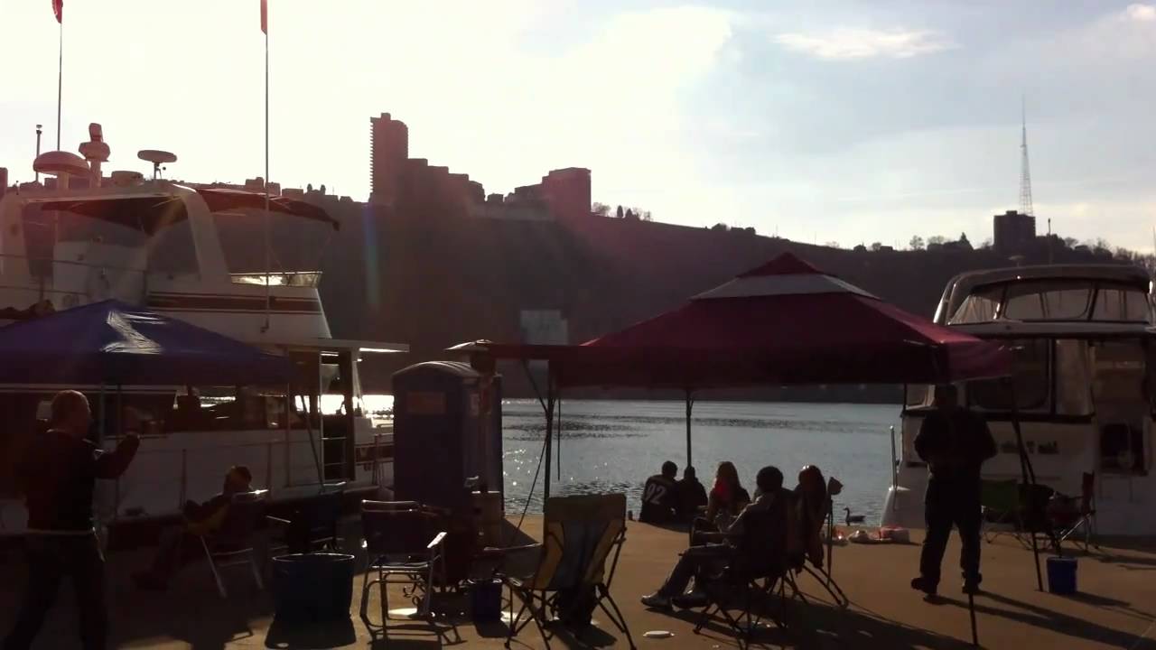 Floating Pittsburgh Steelers Tailgate Party - YouTube