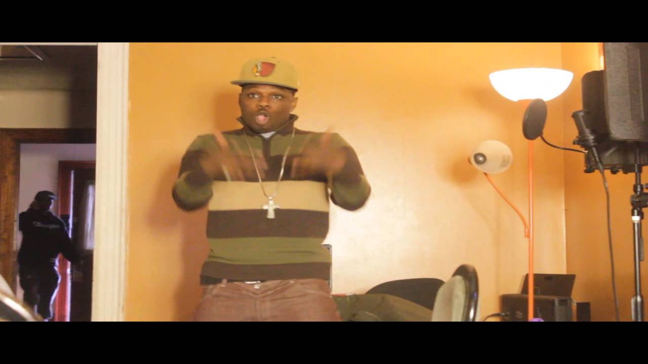 Money Boy Jae-T Ft Lil Rob fashion killa studIo session - YouTube