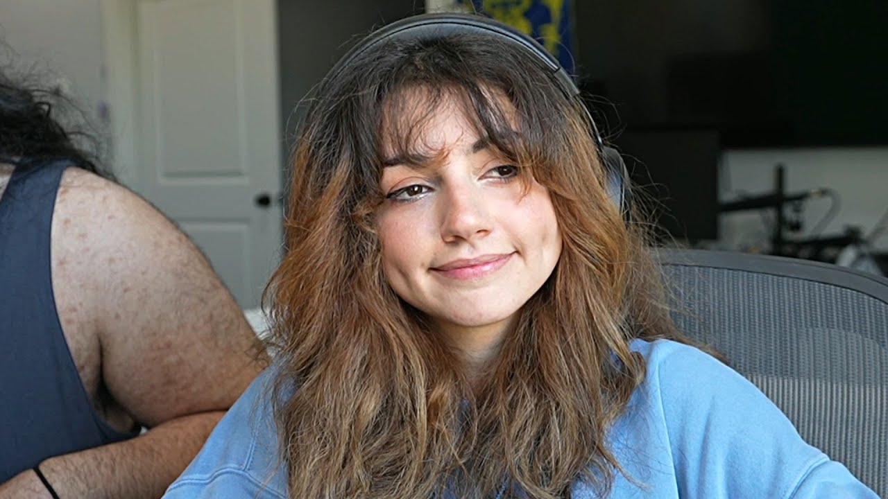 Bonnie Explains How Esfand Got Her To Stay With Him - YouTube