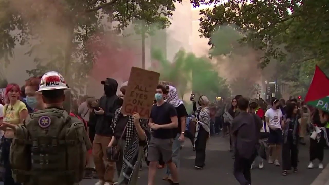 Protests return to George Washington University | NBC4 Washington - YouTube
