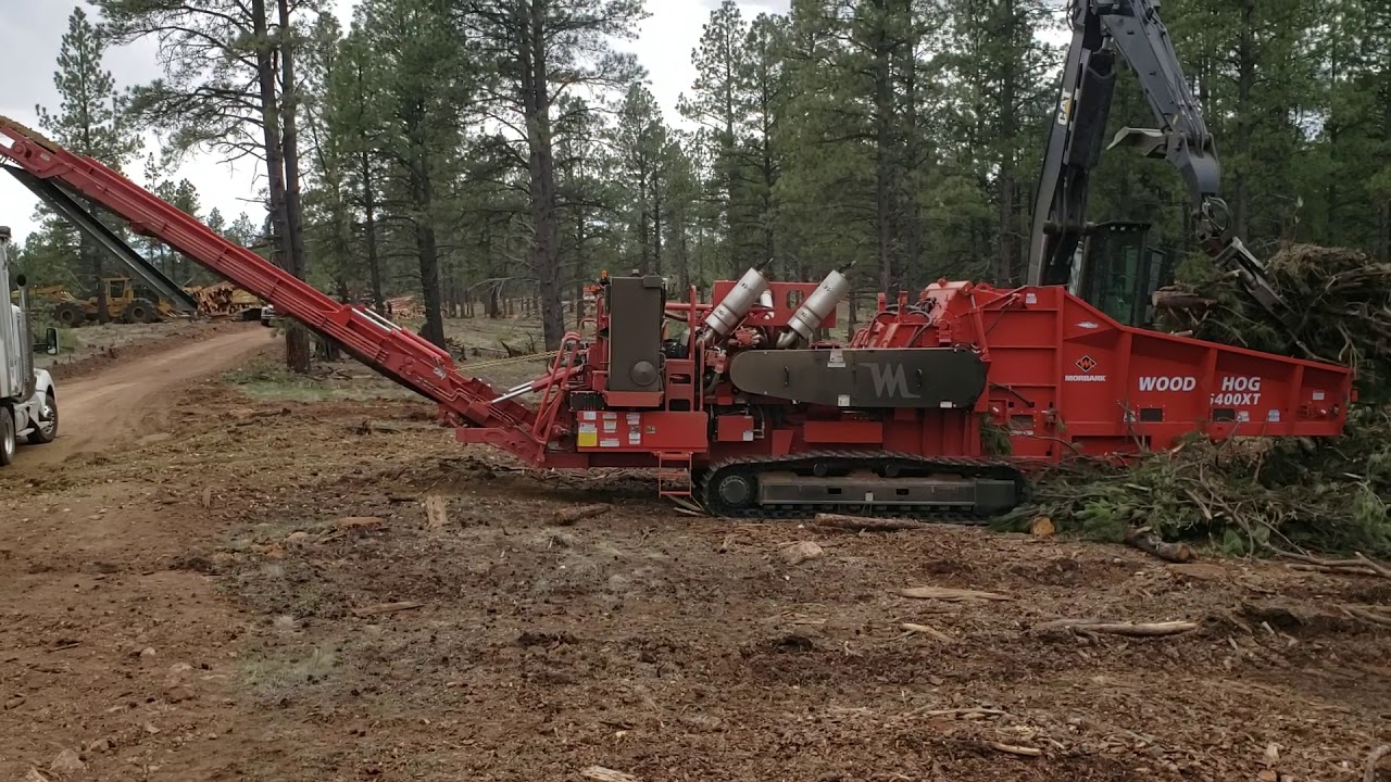 Morbark 6400XT Wood Hog - YouTube