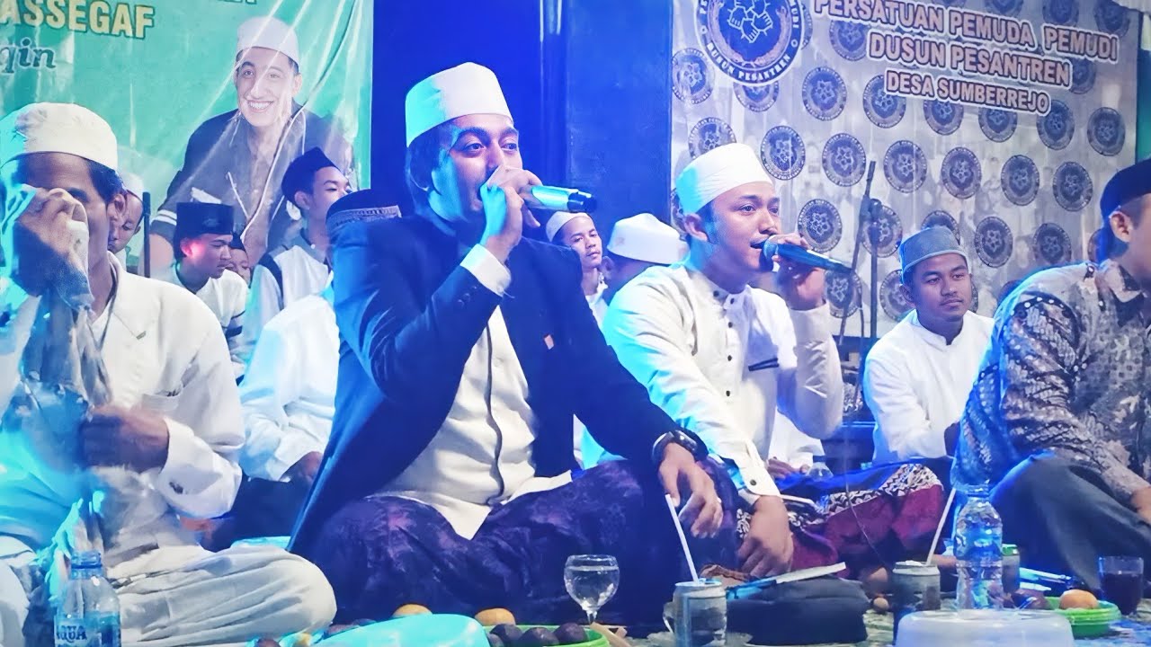 Sholawat Jibril Habib Haedar feat Gus Jafar paling merdu.!! - YouTube