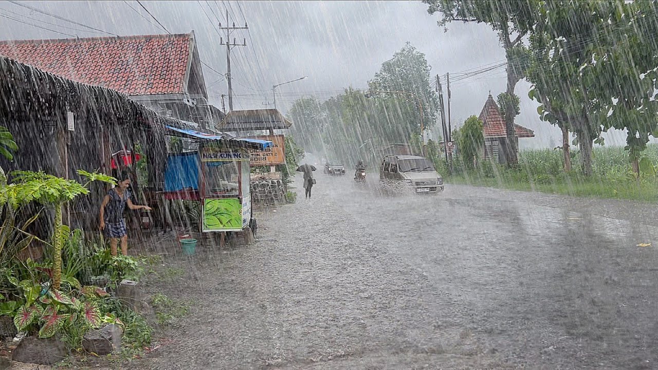 The biggest rainstorm in history in my village, extreme rainstorm ...