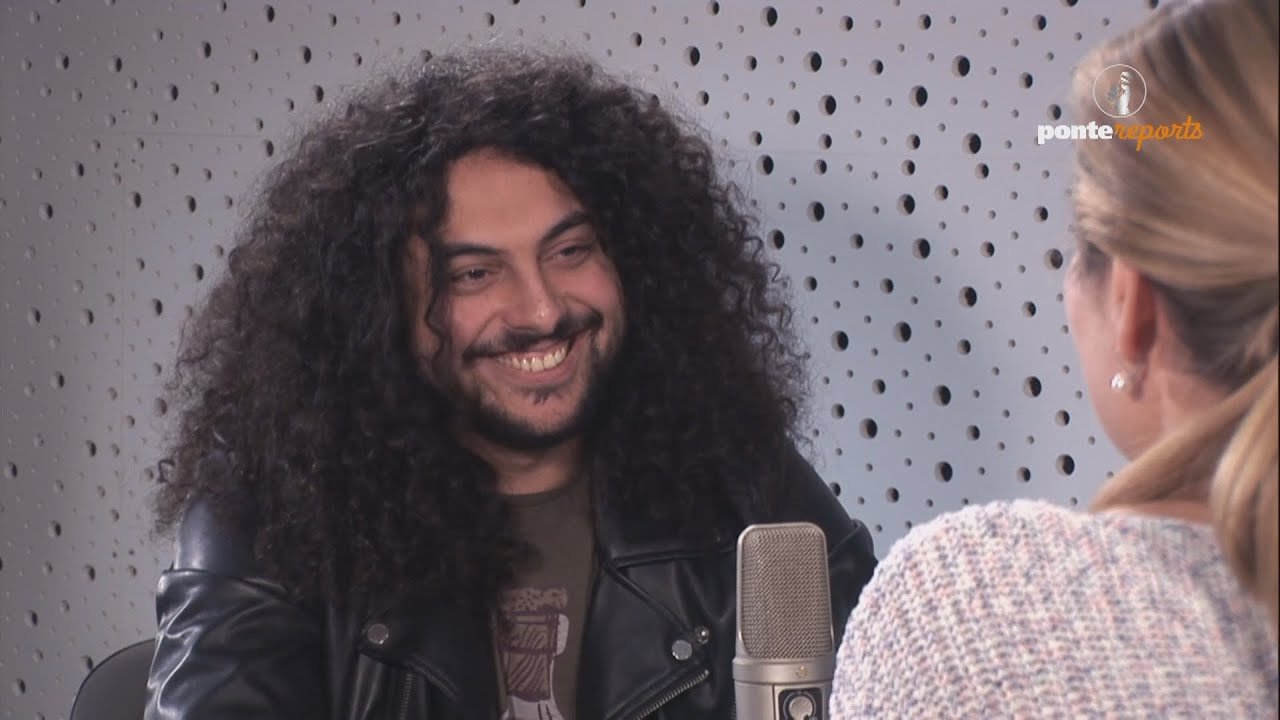 Patrik Bartko – kytarista: Většinou cigáni mají muziku v sobě - YouTube