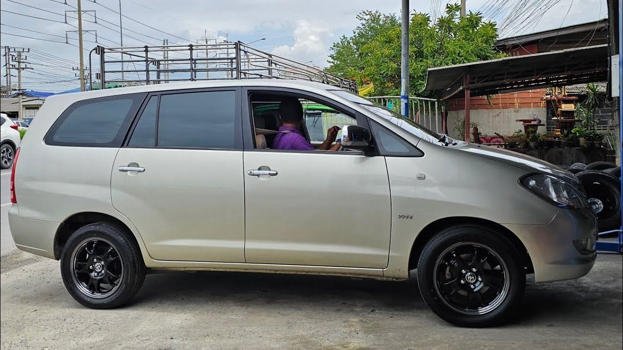 รีวิว : Innova ใส่ Toyota GR Sport ขอบ 17 ได้เลย - YouTube