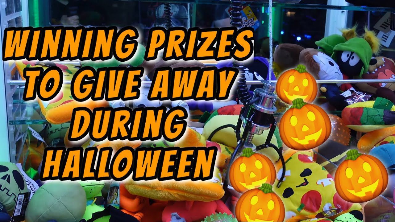 GIVING AWAY OUR PRIZES ON HALLOWEEN!!! - YouTube