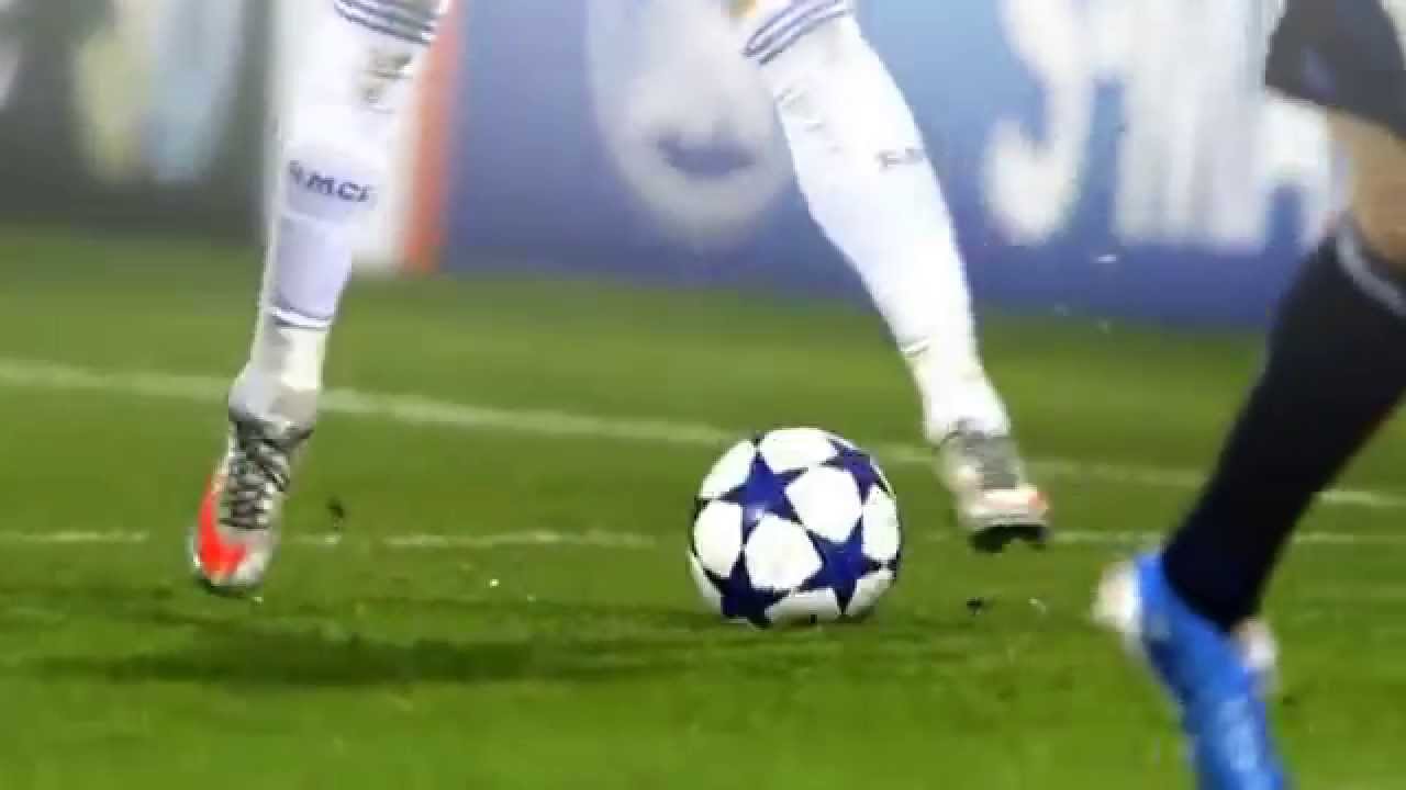 Cristiano Ronaldo CR7 Best Freestyle Skill compilation (FullHD) - YouTube