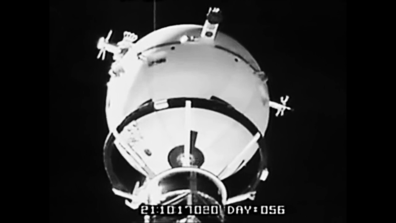 Compelling UFO Footage, 1996 NASA STS-75 Tether incident! - YouTube