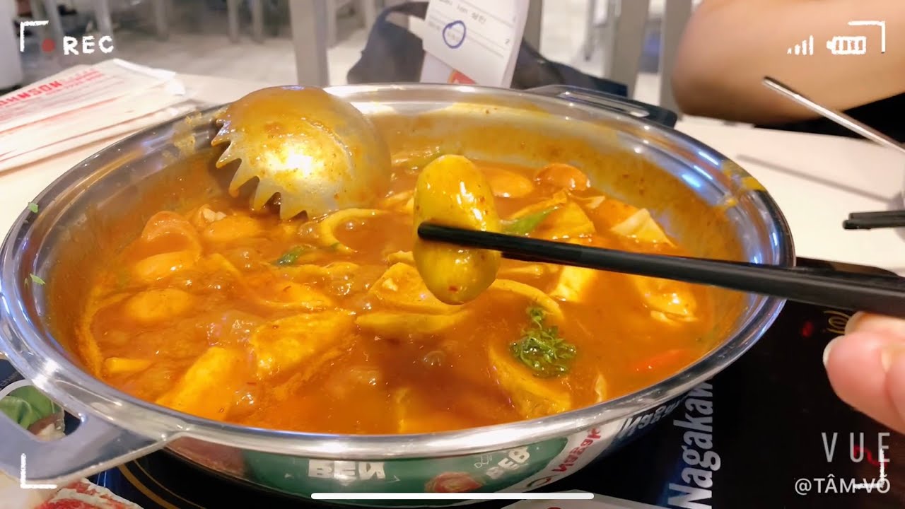 43. Có gì ngon ở Buffet Tokbokki Johnson 99k? - YouTube