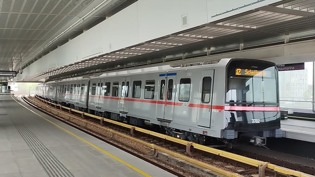 Ersteinsatz X-Wagen U-Bahn-Linie U2 Wien - YouTube