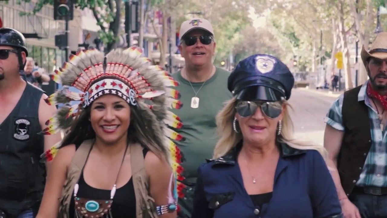 Throwing it back to 1978 - Kitchell CEM style - YouTube