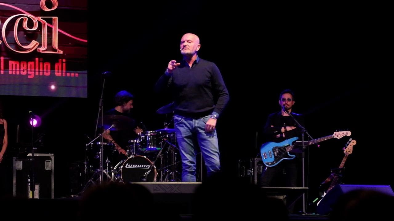 Il comico Pucci fa sold out alla Grana Padano Arena di Mantova - YouTube