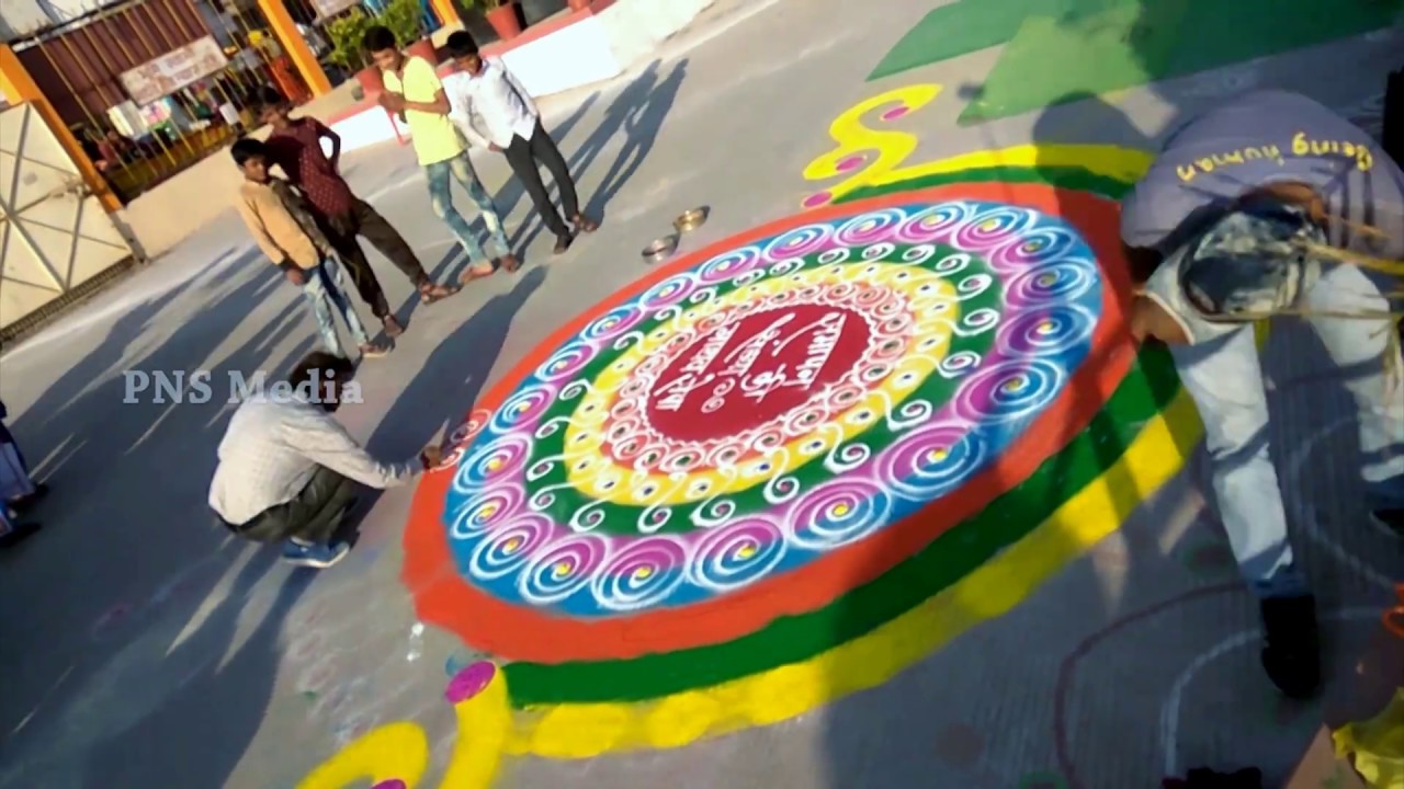Bigest Rangoli In World - YouTube