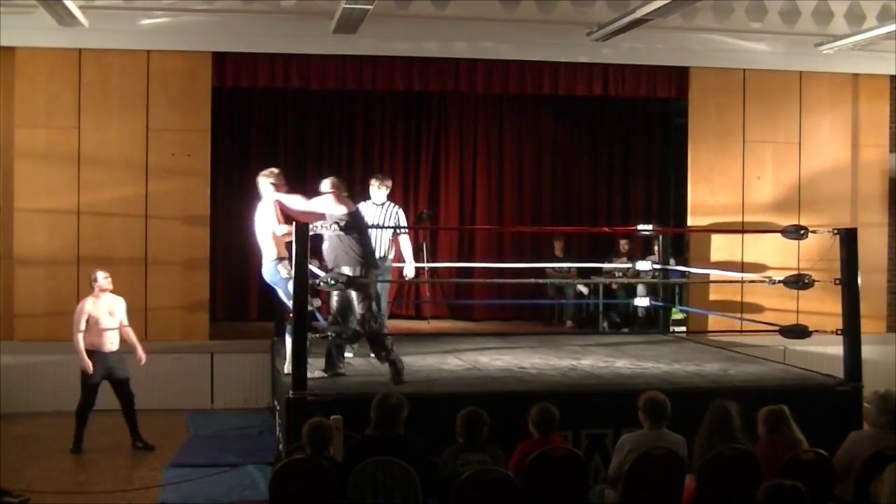 Lance Revera vs Rampage Ramsey - YouTube