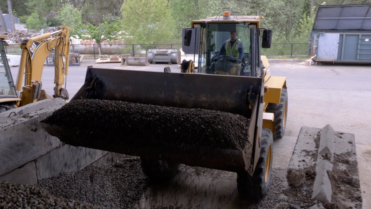 Front End Loader Tour: Hillsboro Public Works Department - YouTube