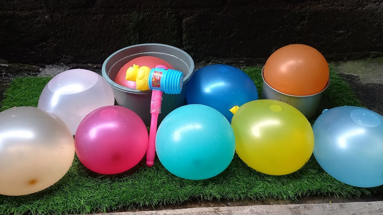 hore!!ada mainan dan ikan lele di balon|meletus balon warna dor - YouTube
