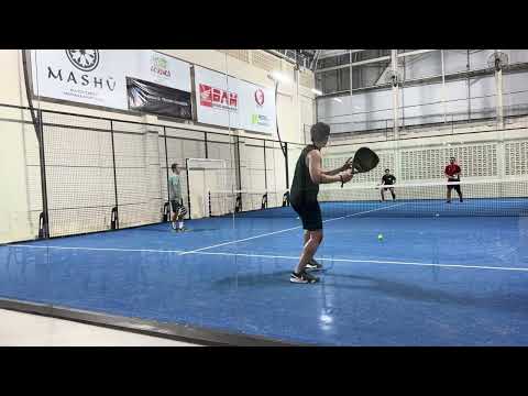 Main Padel Partner Bareng Bokap di Cirebon