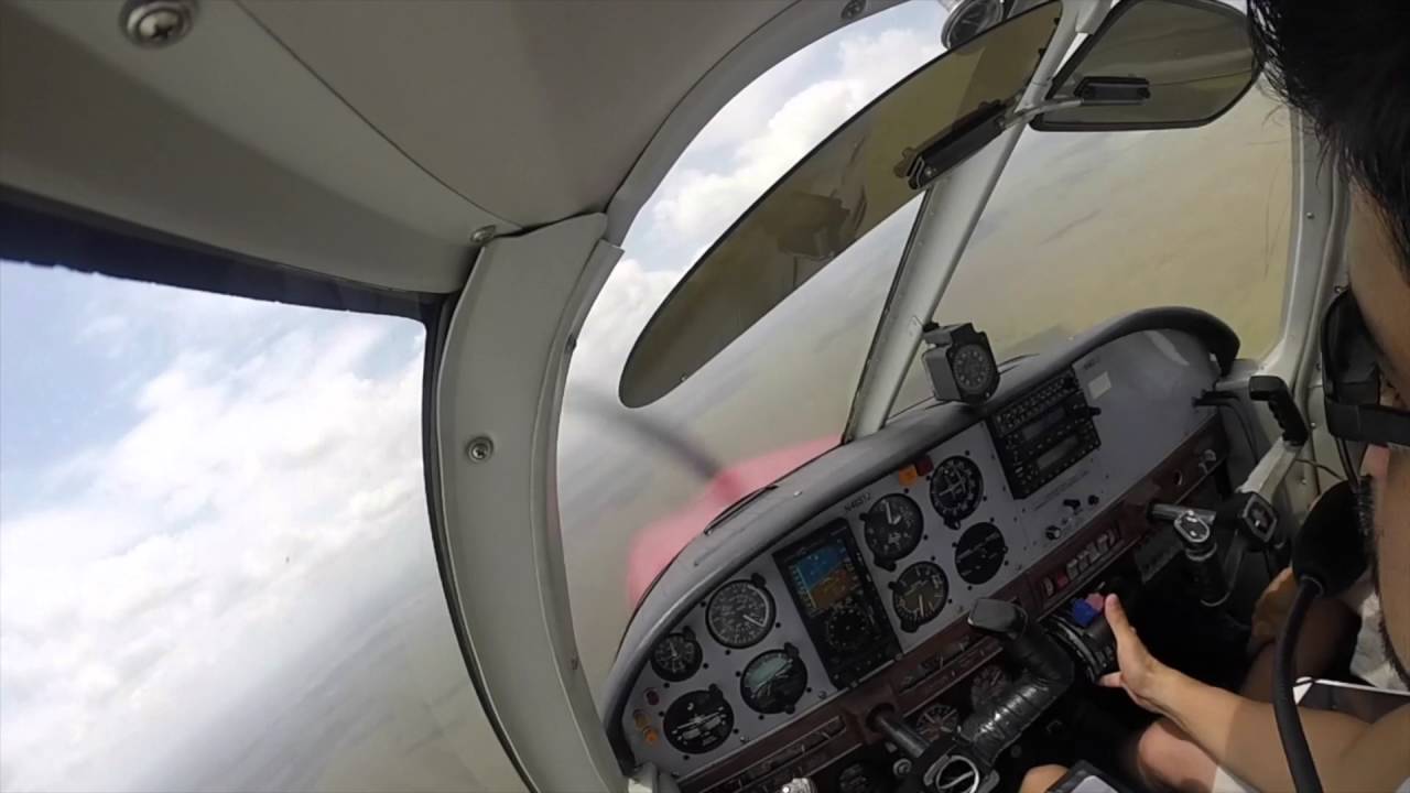 Commercial Maneuvers Piper Arrow 28 :D - YouTube