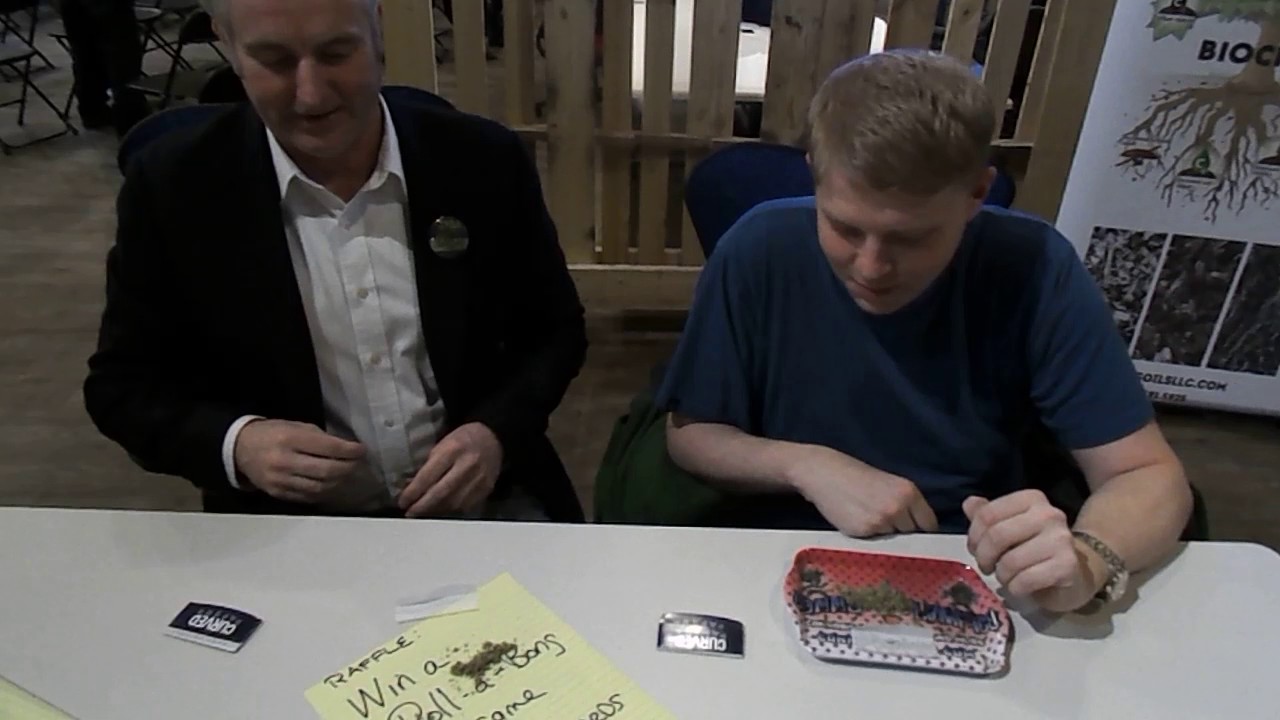 Joint Rolling Race Fastest Joint Roller In The World - YouTube