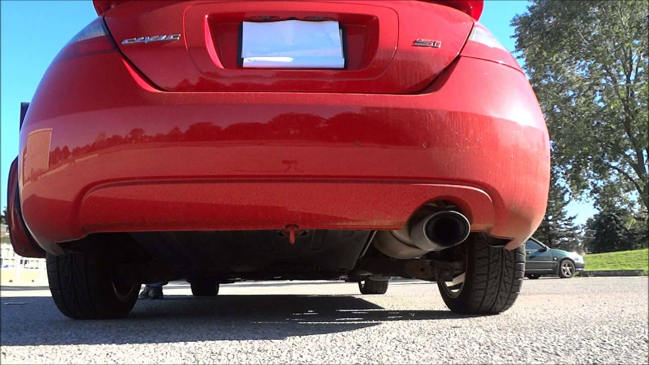 Stock 09 Civic Si Exhaust Revving (2 0L DOHC VTEC) - YouTube