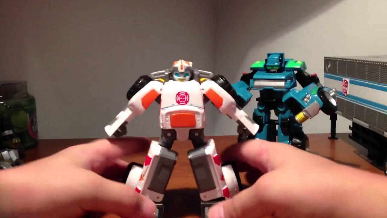 New rescue bots - YouTube