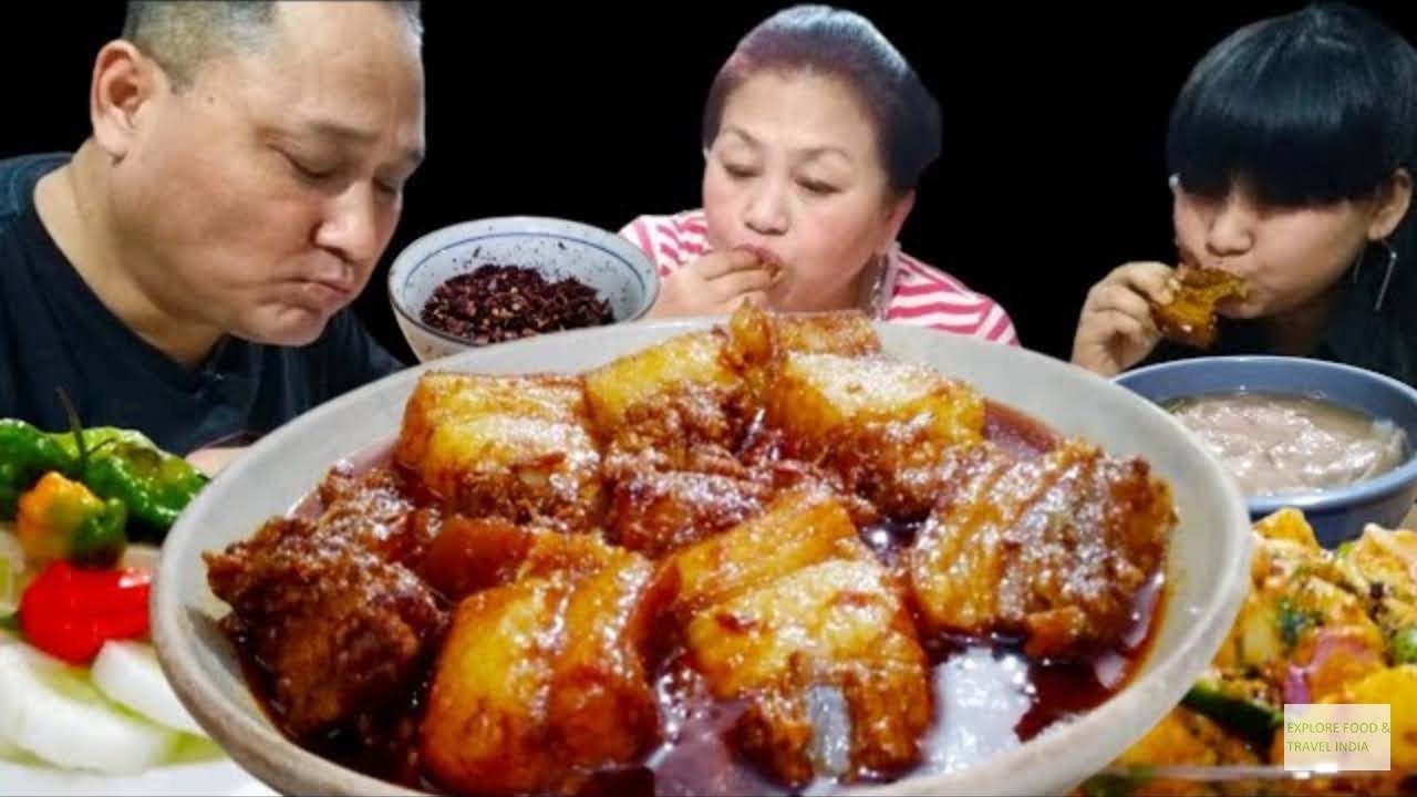 PORK CURRY, DRY BAMBOO SHOOT CHUTNEY, MUI BOROK, ALOO SADEKO & KING ...