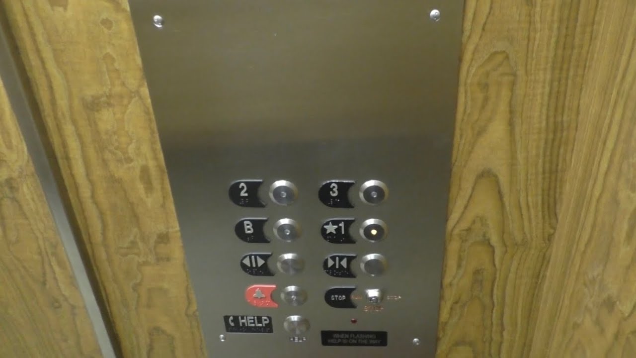 Unknown Hydraulic Elevator at Jay (Seaburg) County Courthouse in ...