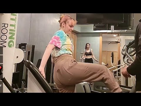 Nihachu Working Out 😳 - YouTube