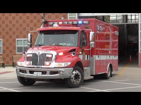 Evanston Fire Dept. Ambulance 23 Responding x2 - YouTube