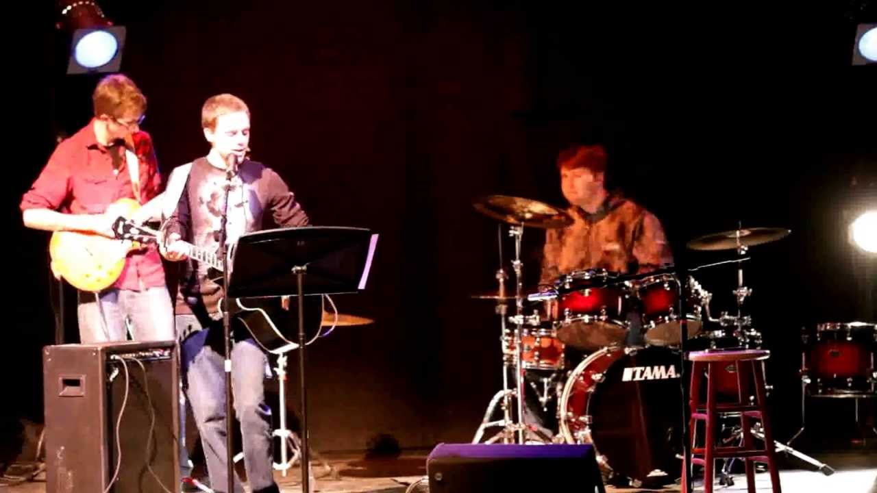 Thomas Dary - Hey Leonardo (She Likes Me For Me) (Cover) - YouTube