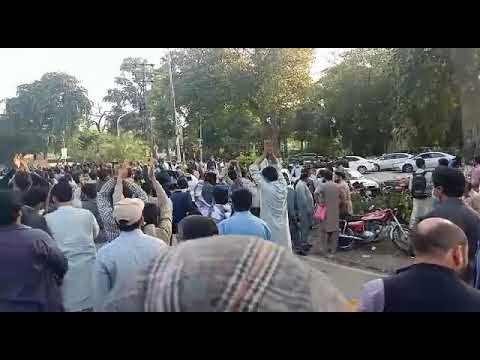 Asif Mavia shb MPA from jhang joined sit in of AEOs and SSEs just before momentMoluna