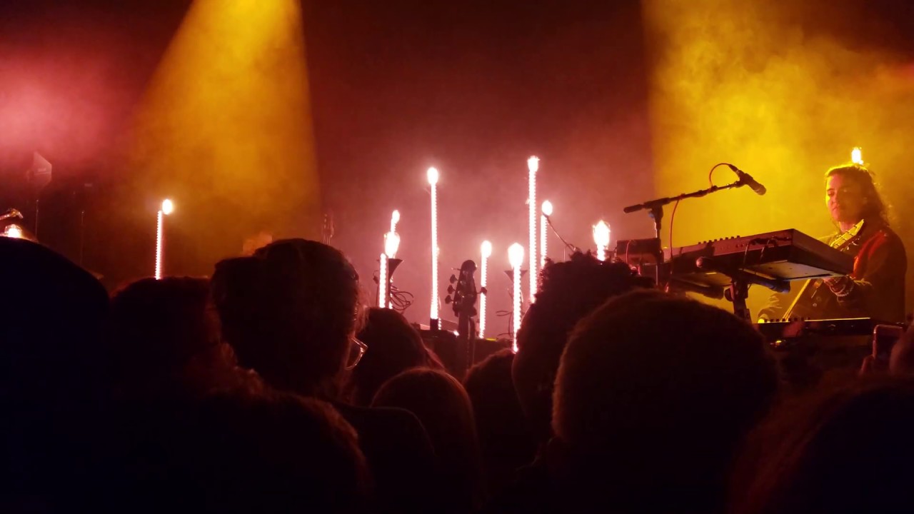 Jacob Collier - "Hideaway" - Live at Lincoln Hall 03/05/2019 - YouTube