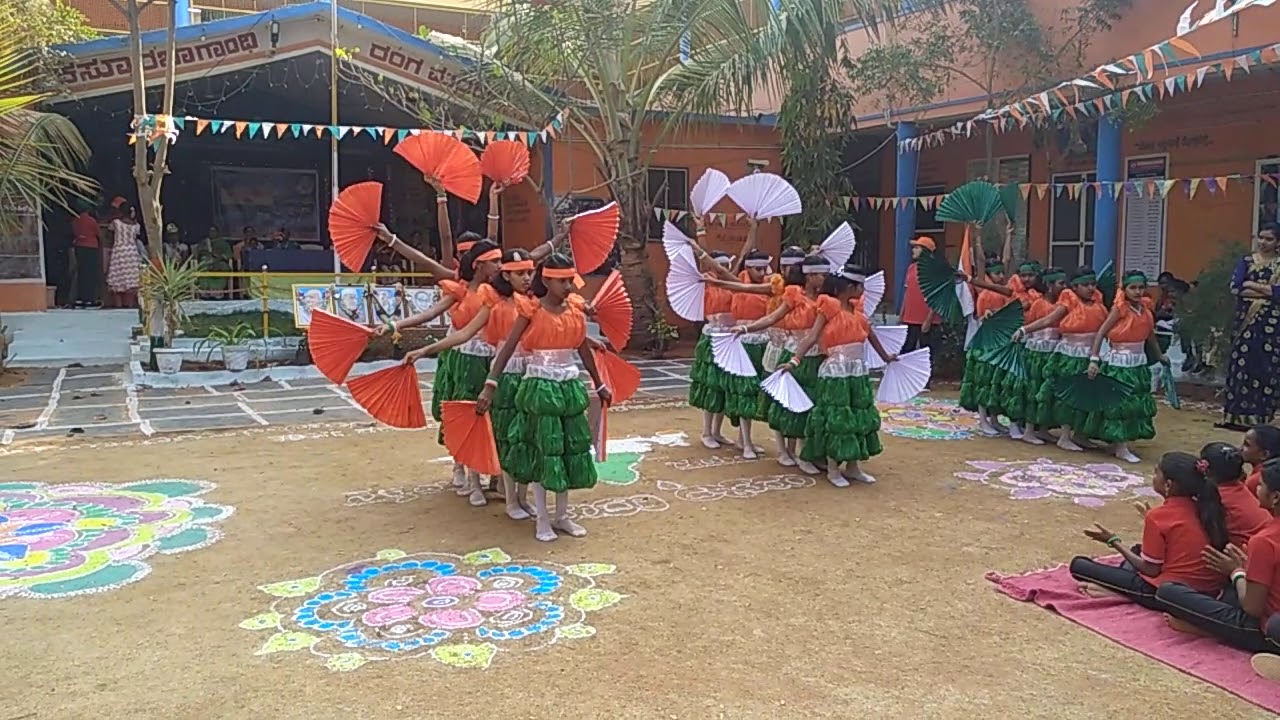 Dance performance of our student - YouTube