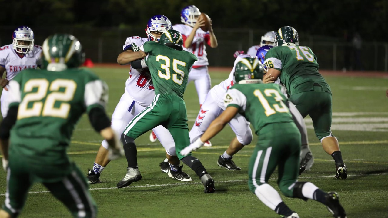 Kentridge vs Kent Meridian Football Oct 27th, 2016 - YouTube