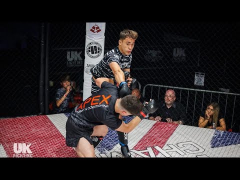 Charlie Holloway vs Josh Horrocks - UKFC 39 Juniors - YouTube