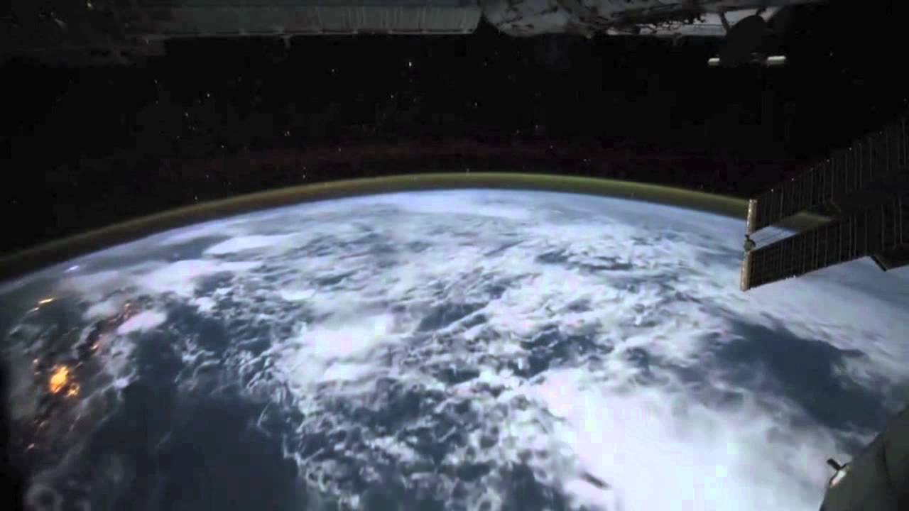 Earth in HD | Time Lapse View from Space MUSIC by: The Elelctronic ...