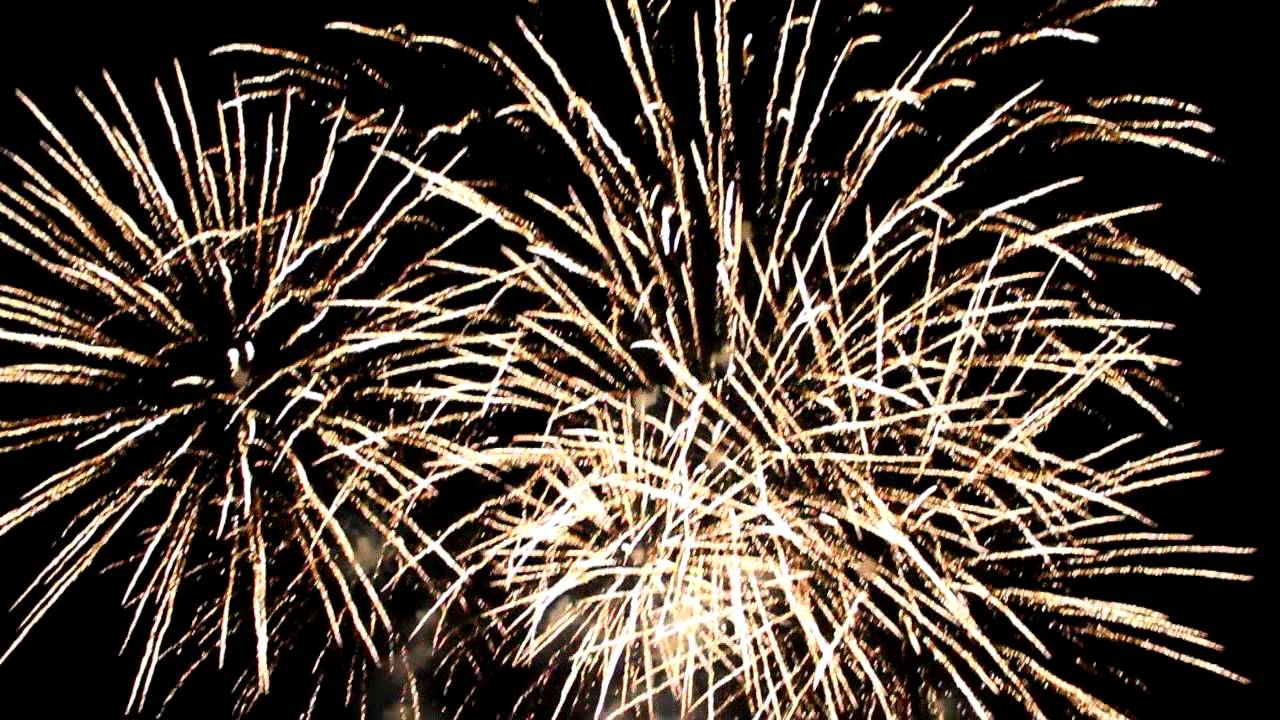 Bonfire 05/11/2012 mini fireworks in the park - YouTube