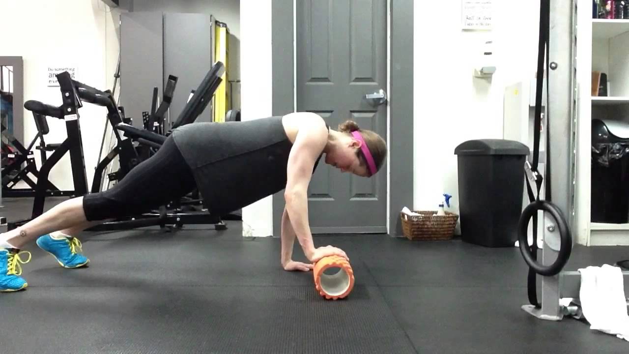 Crazy push-up/rollout combo - YouTube