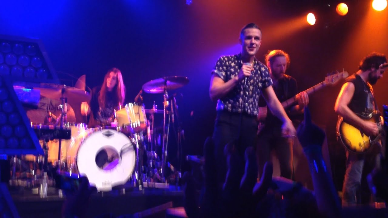 The Killers "On Top" feat. Danielle Haim on drums (Independent, San ...