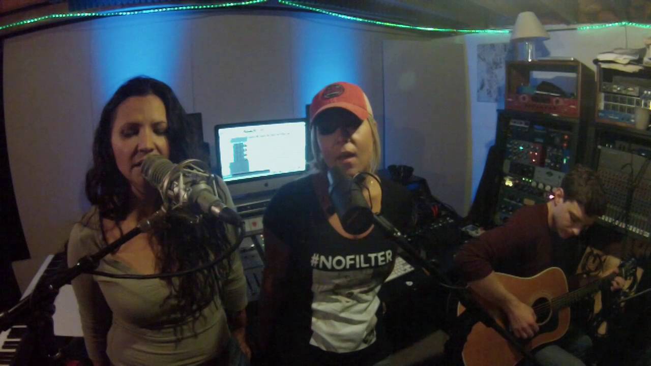 The Farmer's Daughters ~ BAND - YouTube