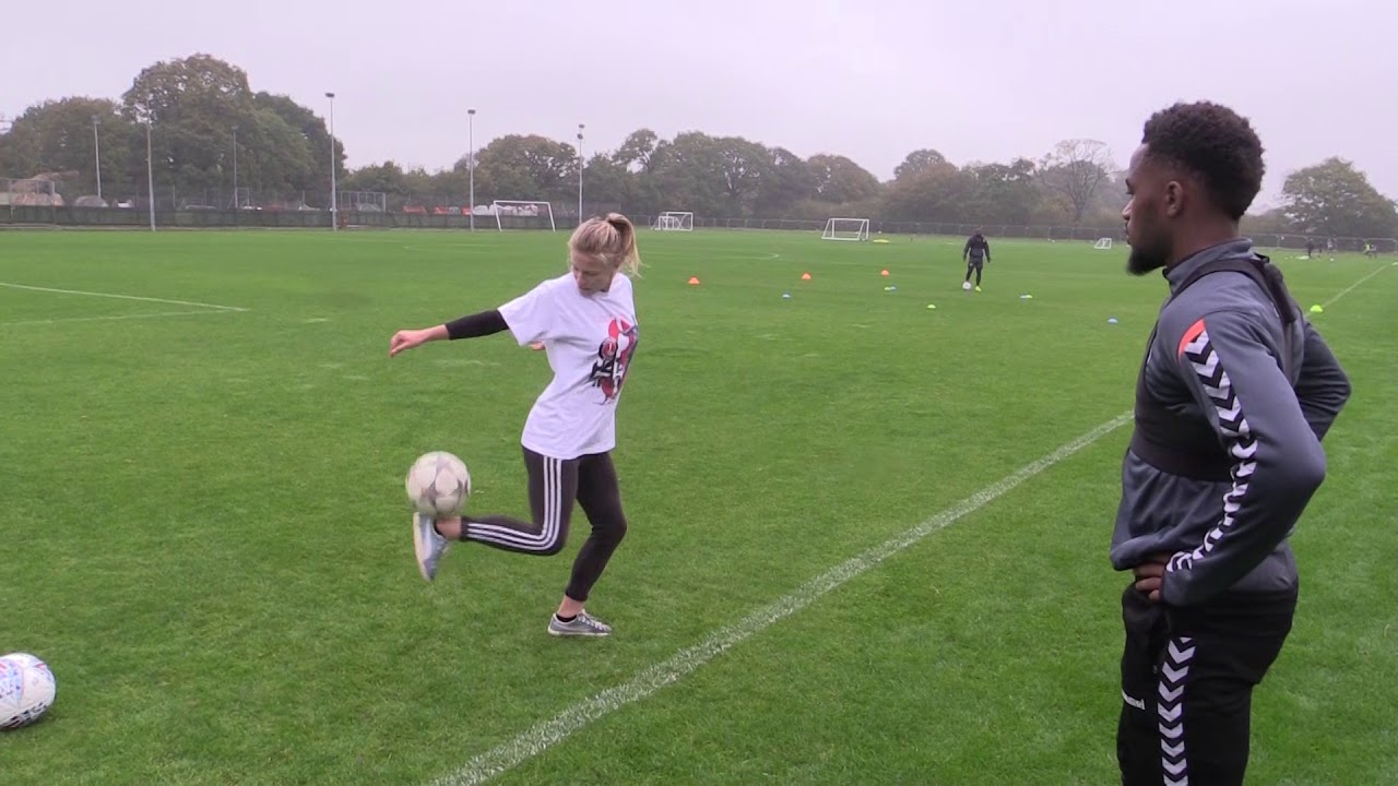 Freestyler Aguska Mnich meets Tariqe Fosu and Mark Marshall - YouTube